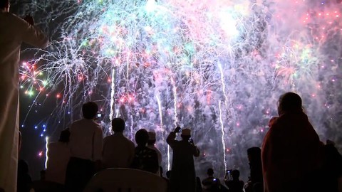 A lifelong fireworks maker explains the best weather for fireworks and ...