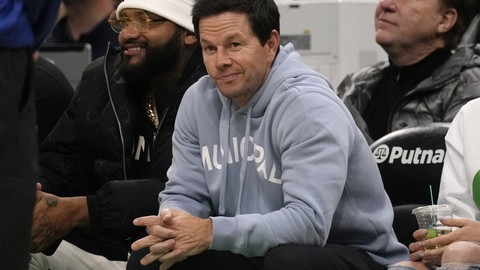 Mark Wahlberg Stars in 'The Family Plan' | Haystack News