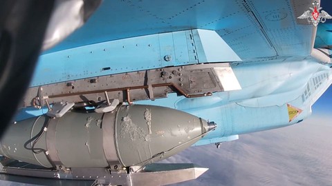 Video shows Russian bombs with wings flying into Ukraine | Haystack News
