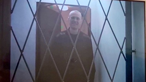 Alexei Navalny Finally Resurfaces at ‘Arctic Penal Colony’ After ...