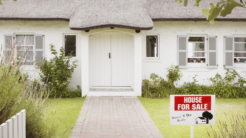 US pending home sales pull back in April, drop by 7.7% | Haystack News